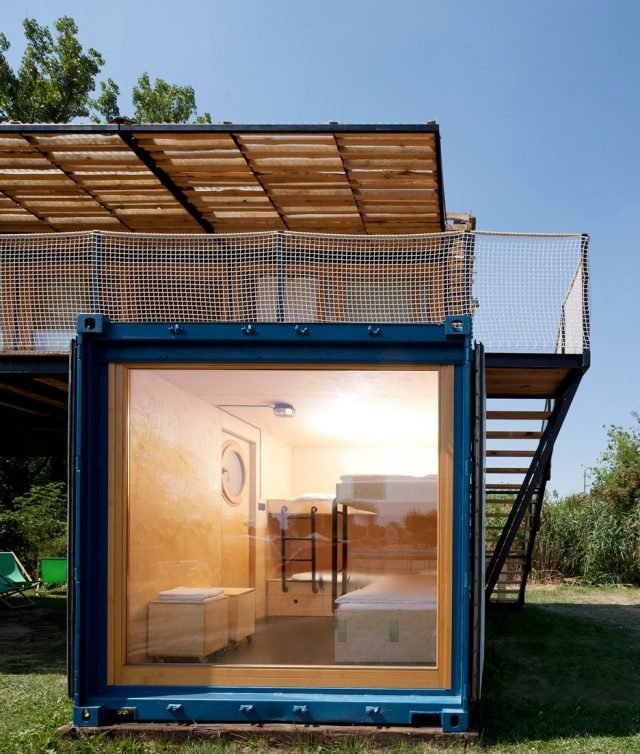 ContainHotel – Un boutique hôtel mobile pour le voyageur moderne